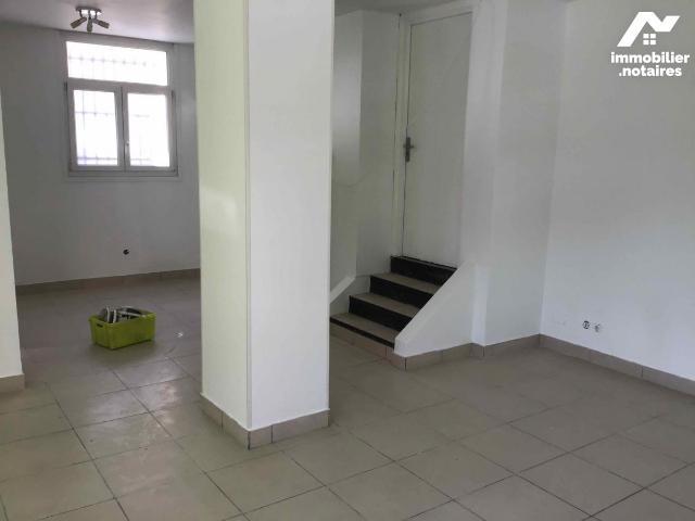 Annonces immobilières de Mes Jonathan CLERY, Grégory SENICOURT et ...